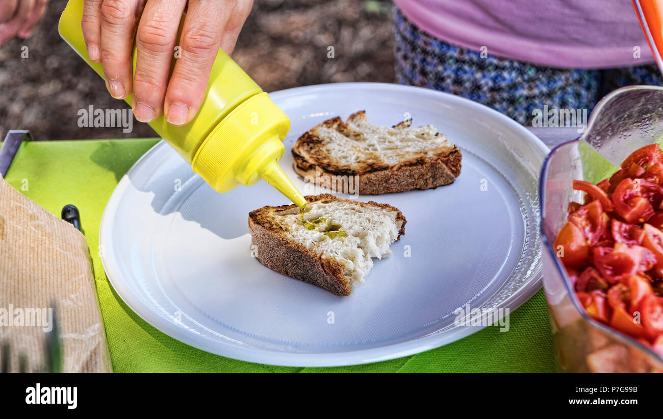 Oil dispenser hi-res stock photography and images - Alamy