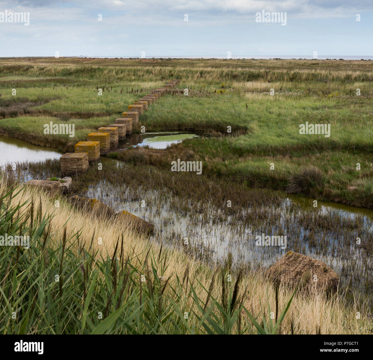Sea defences ww2 hi-res stock photography and images - Alamy