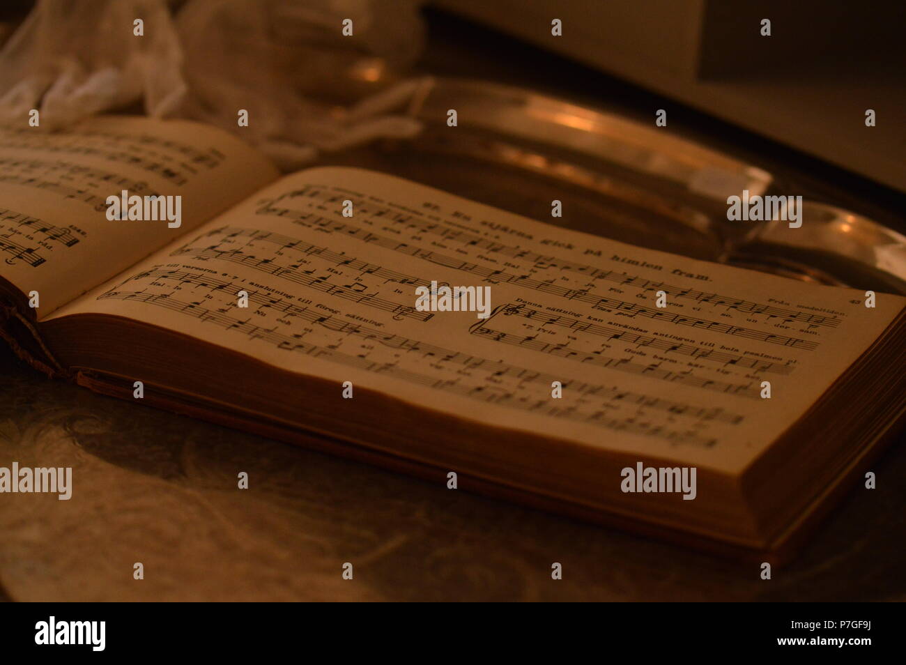 Song book hi-res stock photography and images - Alamy