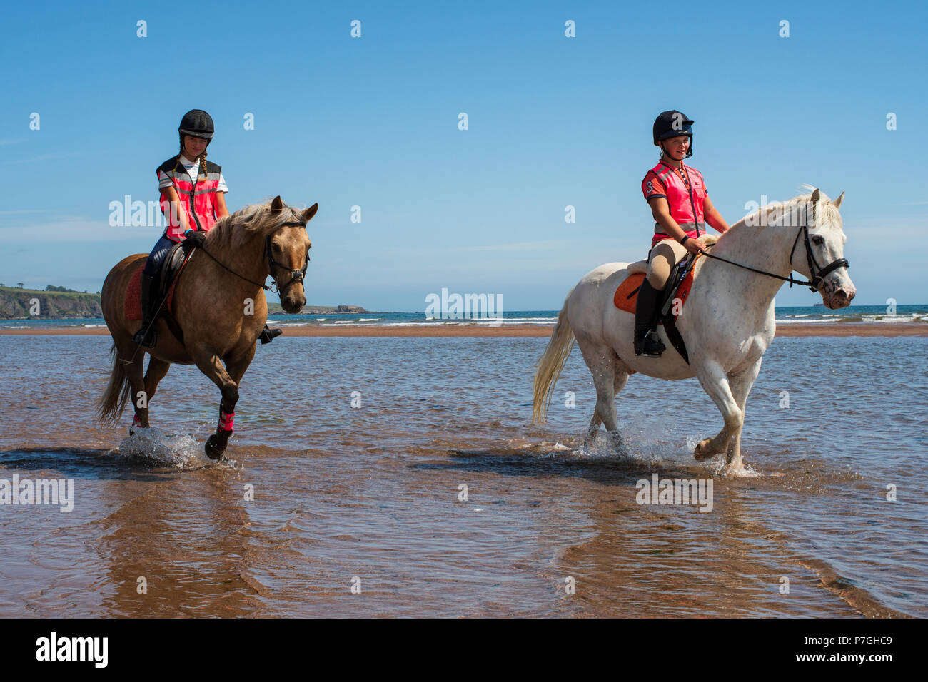 Horse riding on scottish hi-res stock photography and images - Alamy