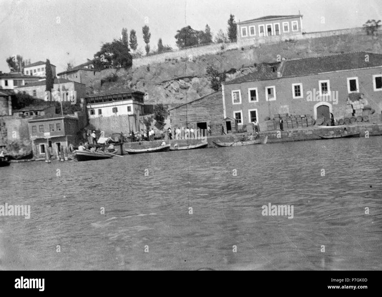 Temperature maintenance Black and White Stock Photos & Images - Alamy