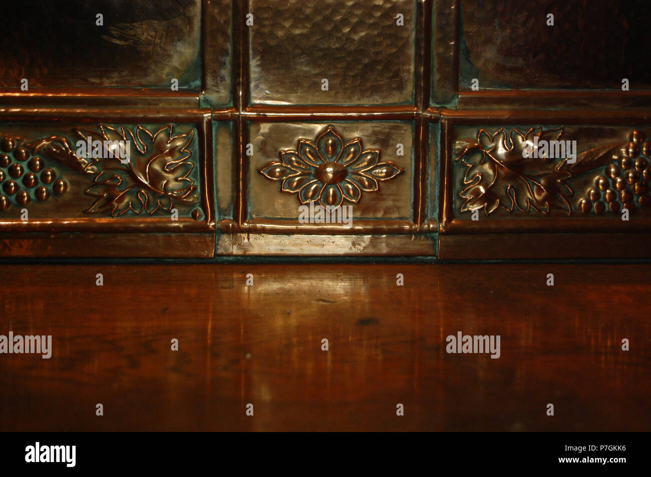 English: Reredos by Kate Bunce (painting; died 1927) and her sister ...