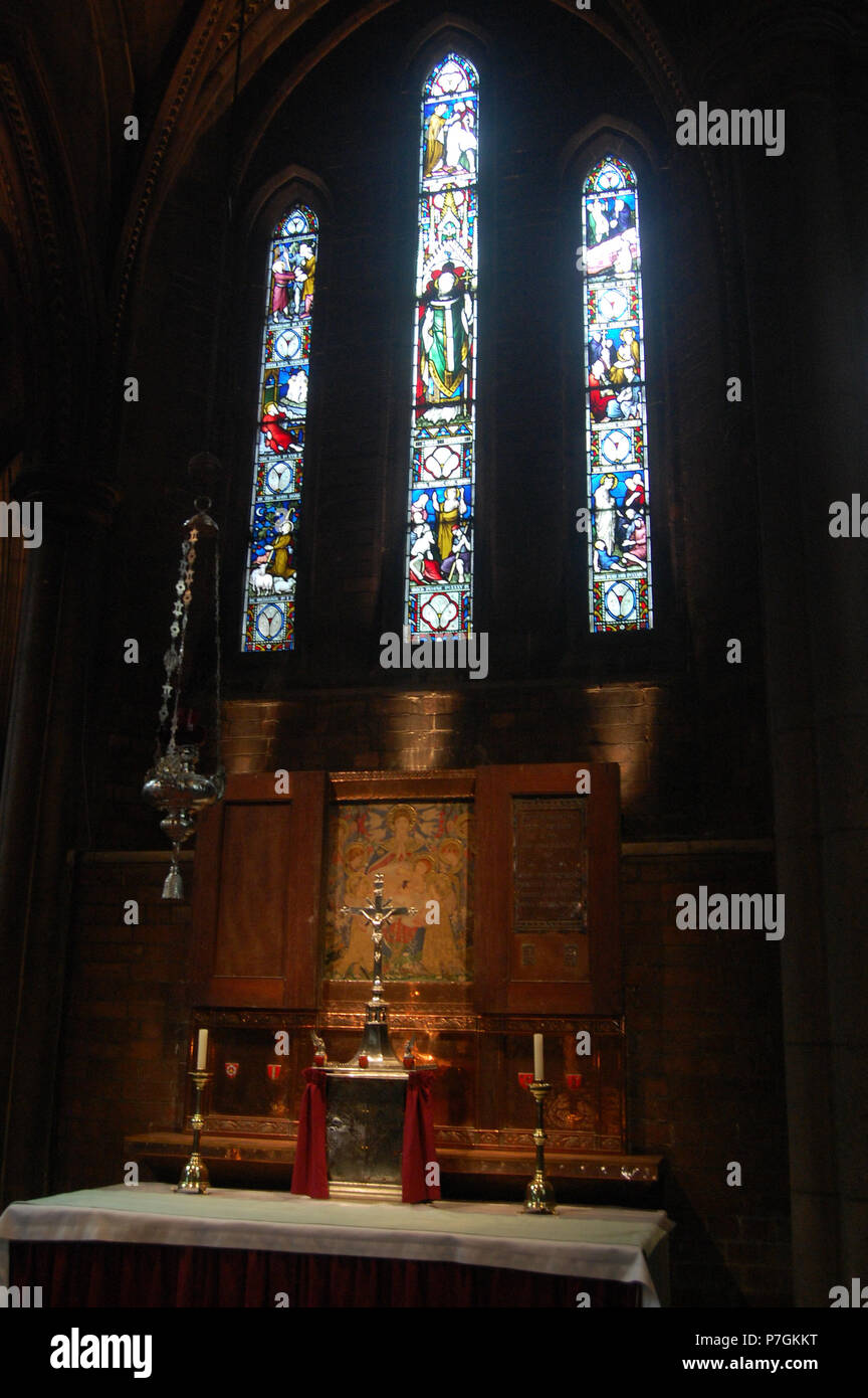 English: Reredos by Kate Bunce (painting; died 1927) and her sister ...