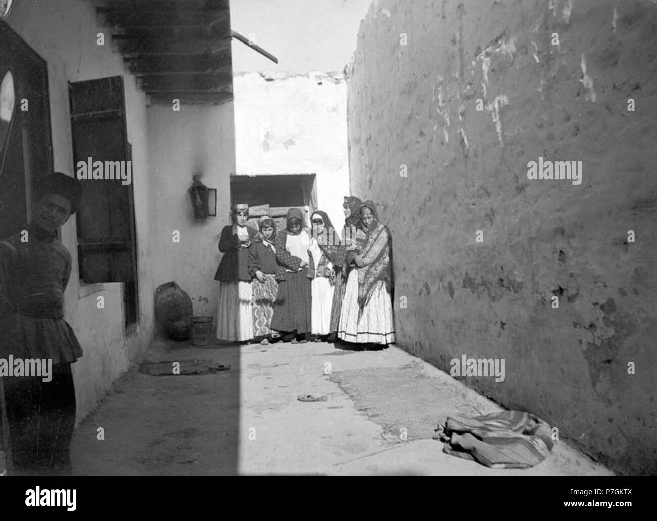 Cold chain management Black and White Stock Photos & Images - Alamy