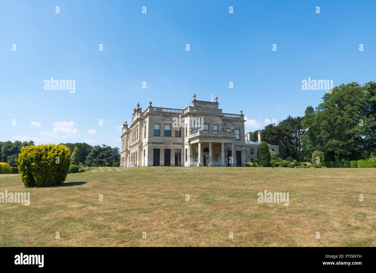 Brodsworth hall hi-res stock photography and images - Alamy