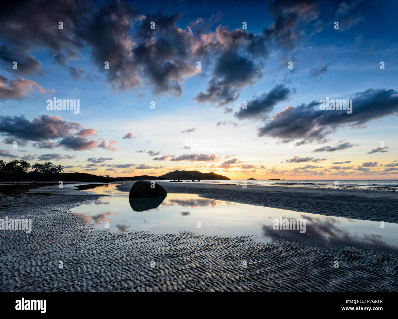 Atmospheric sunrise at Chilli Beach, Cape York Peninsula, Far North ...