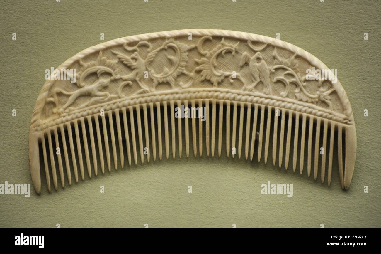 Ivory comb hi-res stock photography and images - Alamy