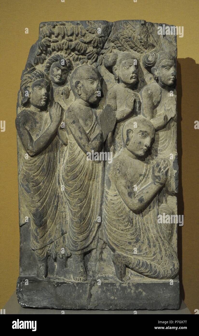 Buddhist monk and laymen hi-res stock photography and images - Alamy