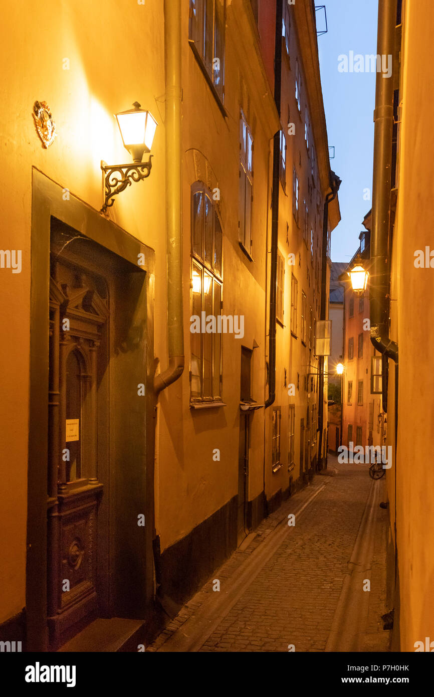 Stockholm Gamla Stan Night Stock Photos & Stockholm Gamla Stan Night ...