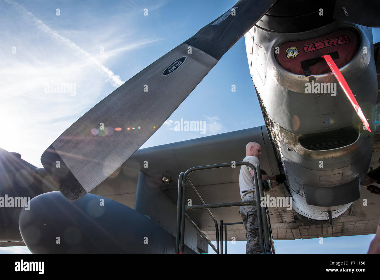 Aircraft engine test stand hi-res stock photography and images - Alamy