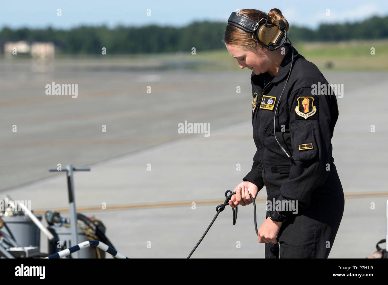 U.S. Air Force Staff Sgt. Emily Wall, 35th Aircraft Maintenance ...