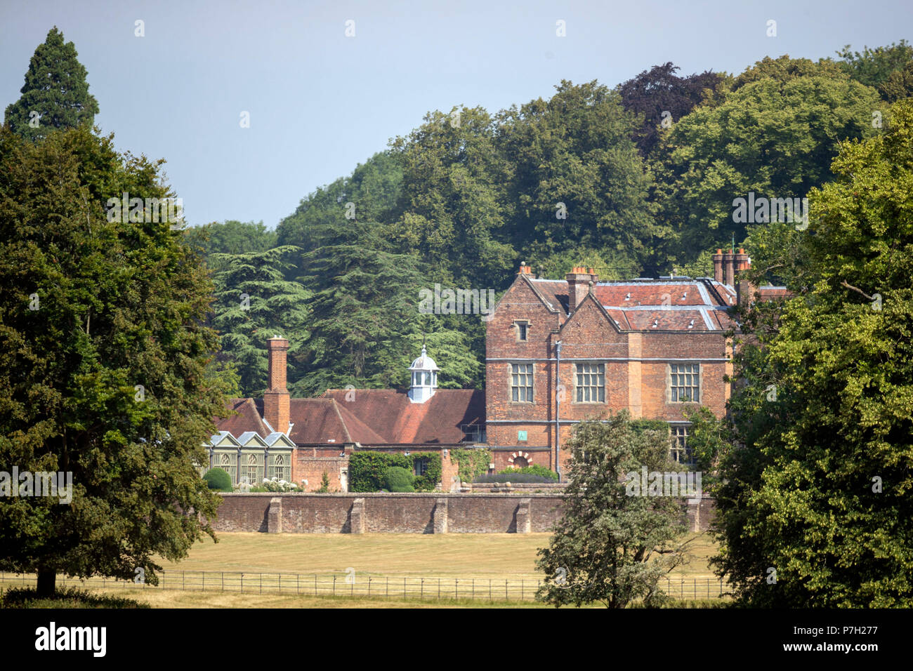 A general view chequers hi-res stock photography and images - Alamy