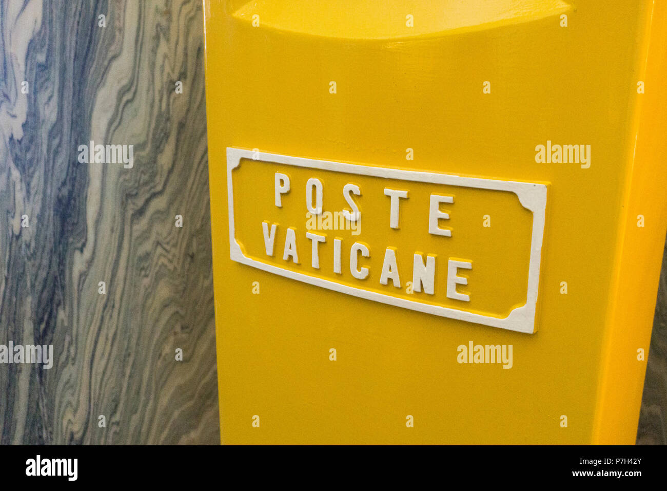 Rome sign office hi-res stock photography and images - Alamy