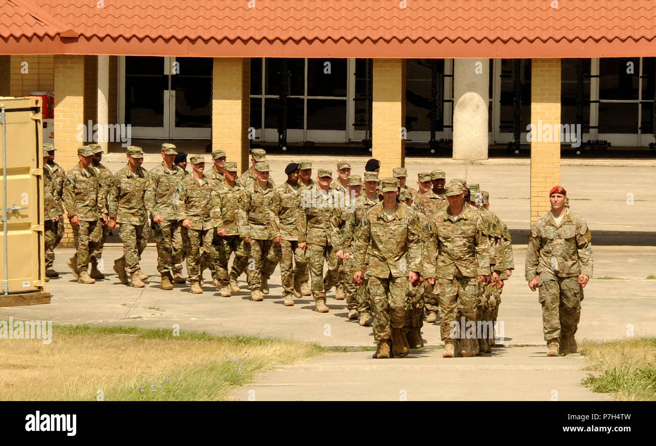 Members of the 330th Recruiting Squadron make their way to the Lt Col ...