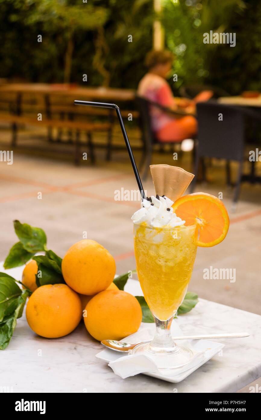 Helados helados helados hi-res stock photography and images - Alamy