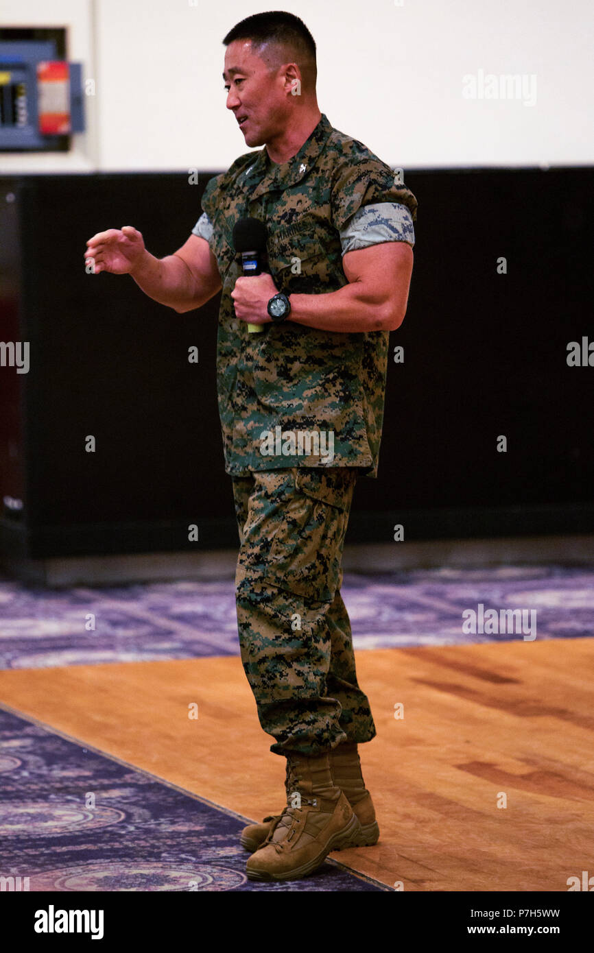 Col. Joon H. Um, incoming commanding officer of Combat Logistics ...