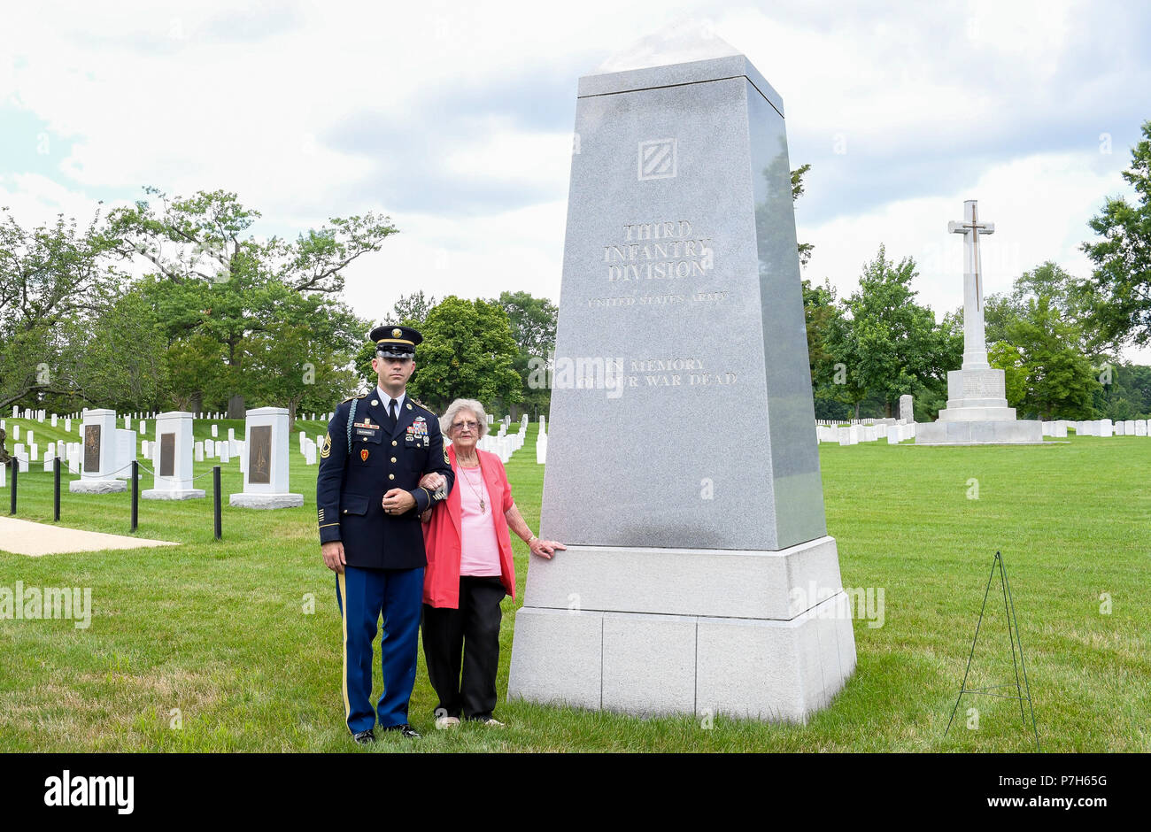 Pauline Lyda Wells Conner, the spouse of U.S. Army 1st Lt. Garlin M ...