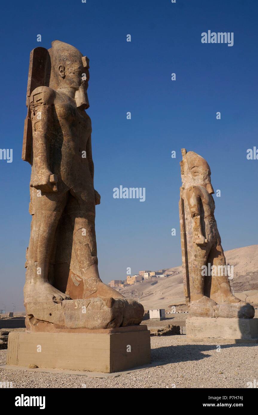 Plataformas hi-res stock photography and images - Alamy