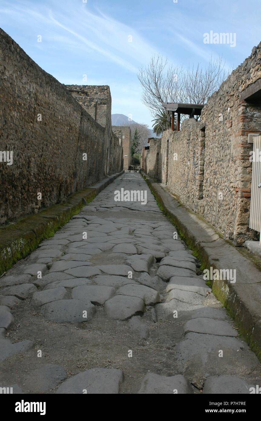 CALLE DE POMPEYA. Location: EXTERIOR, ITALIA Stock Photo - Alamy