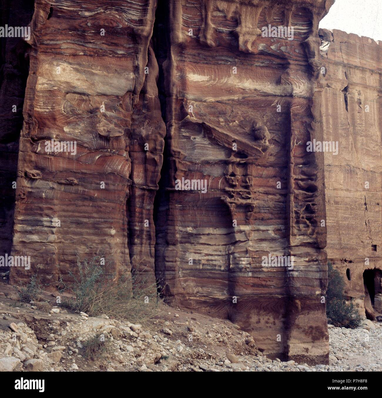 CIUDAD NABATEA. Location: EXTERIOR, PETRA Stock Photo - Alamy
