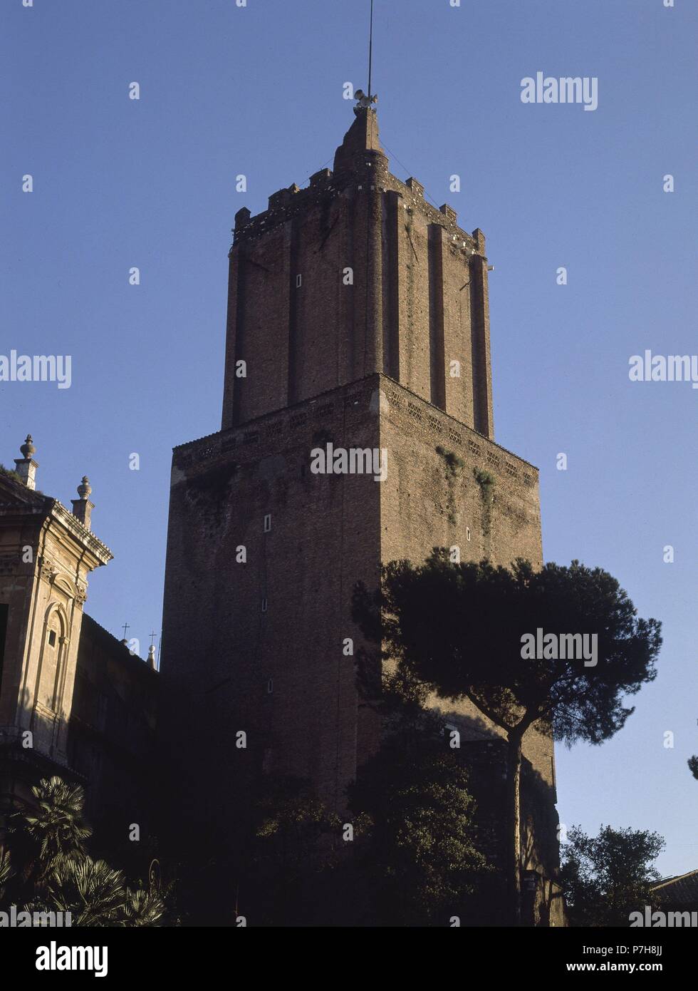 TORRE DE LA MILICIA. Location: TORRE DE LA MILICIA, ROME, ITALIA Stock ...