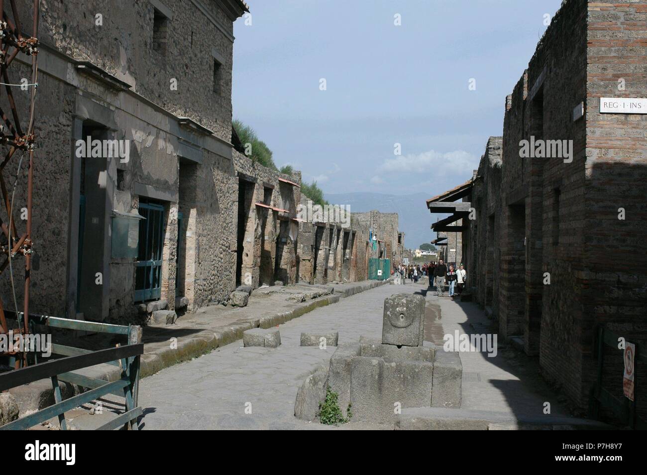 CALLE DE POMPEYA. Location: EXTERIOR, ITALIA Stock Photo - Alamy