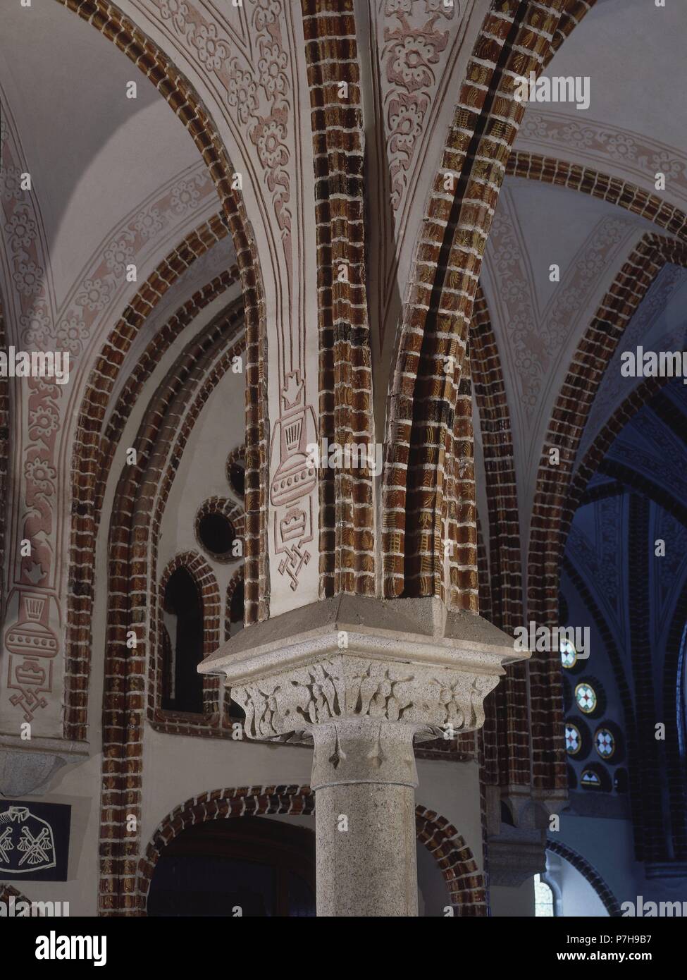 COLUMNA DEL VESTIBULO. Author: Antoni Gaudí (1852-1926). Location ...