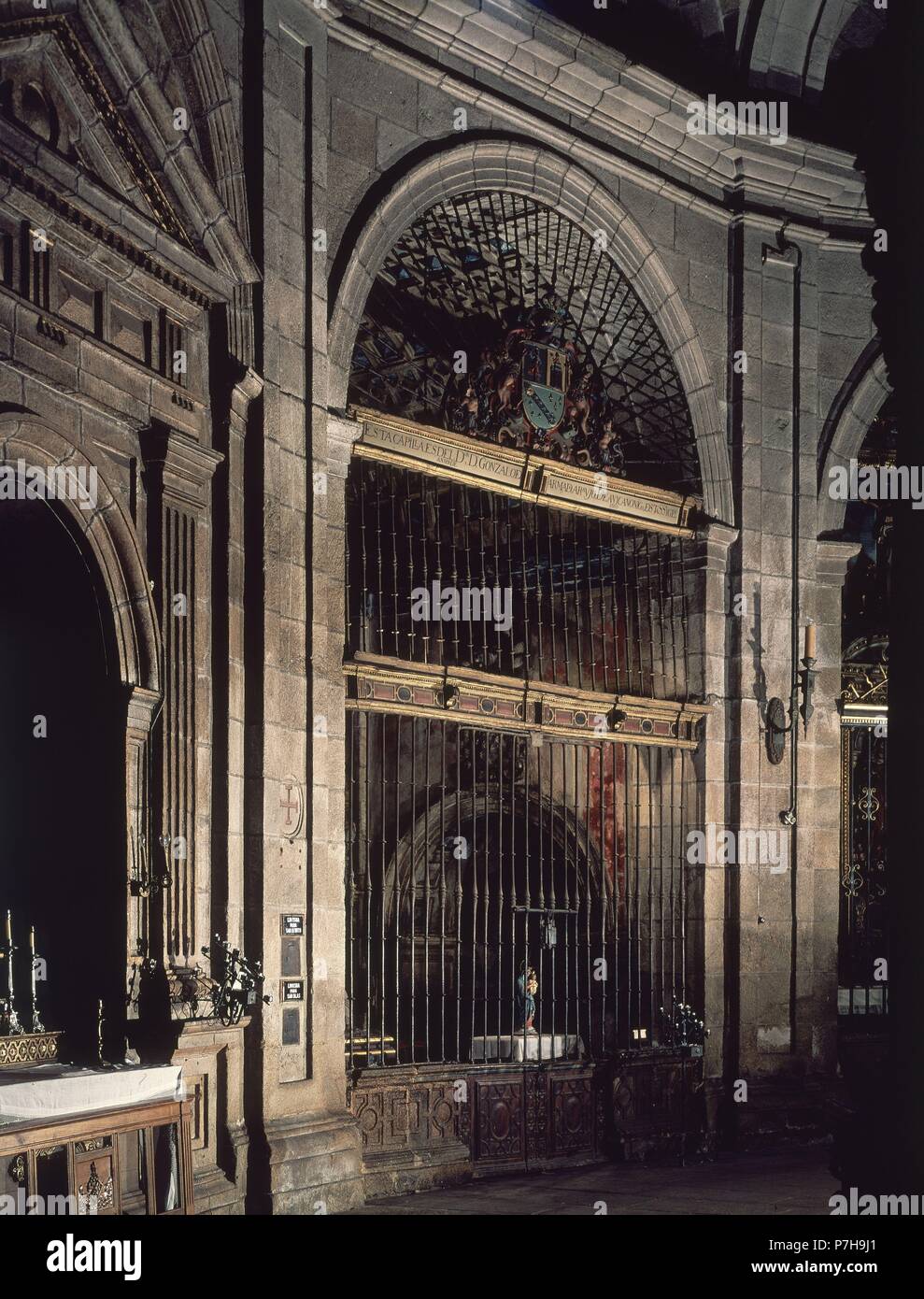 REJA CAPILLA DEL DEAN ARMADA SIGLO XVII. Author: MONASTERIO S. Location ...