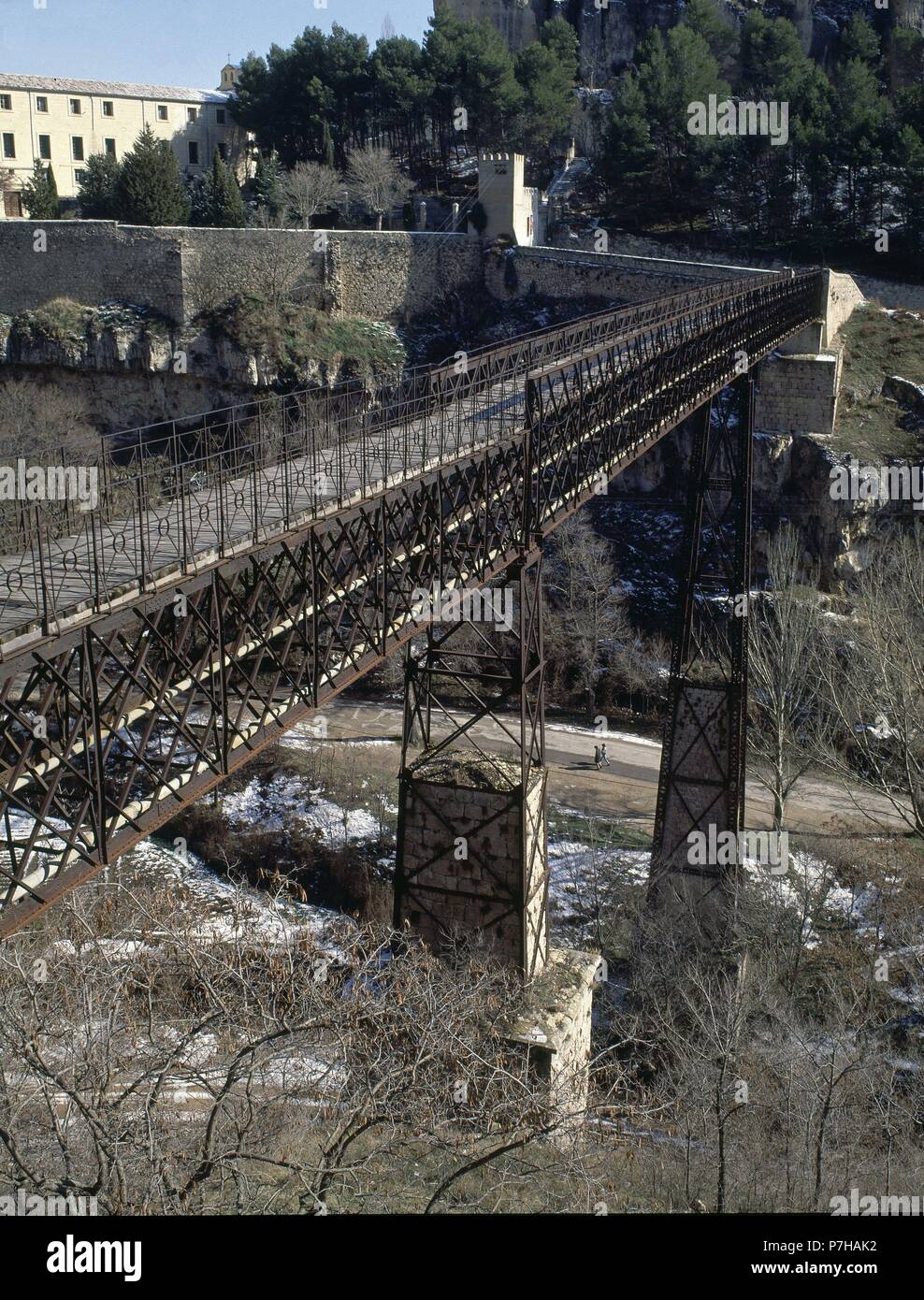PUENTE DE SAN PABLO CONSTRUIDO EN 1902 SOBRE EL RIO HUECAR. Location ...