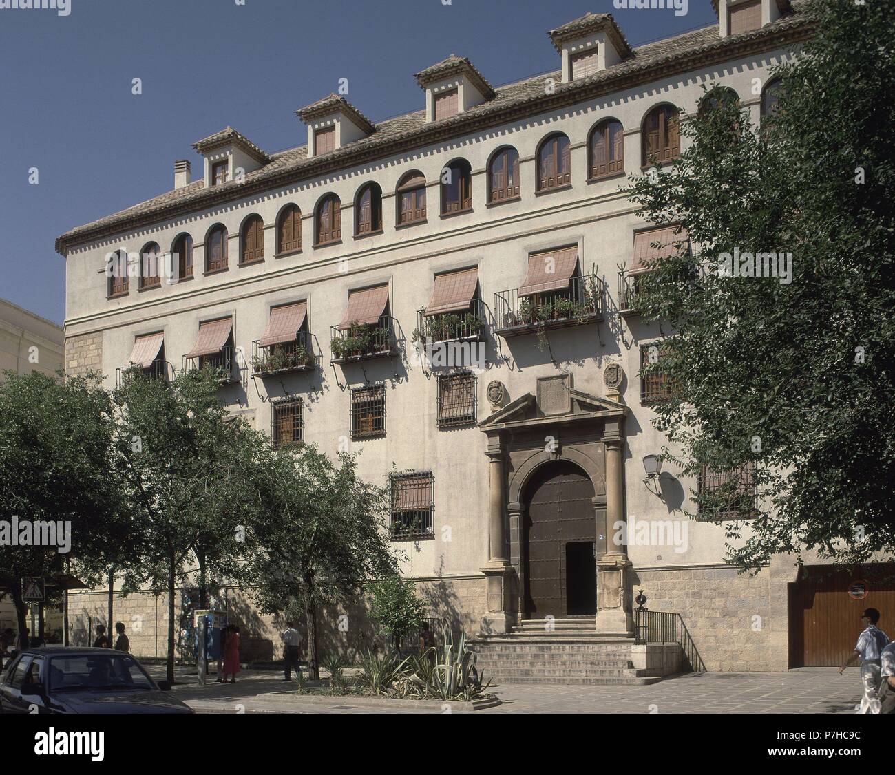 Fachada del edificio palacio hi-res stock photography and images - Alamy