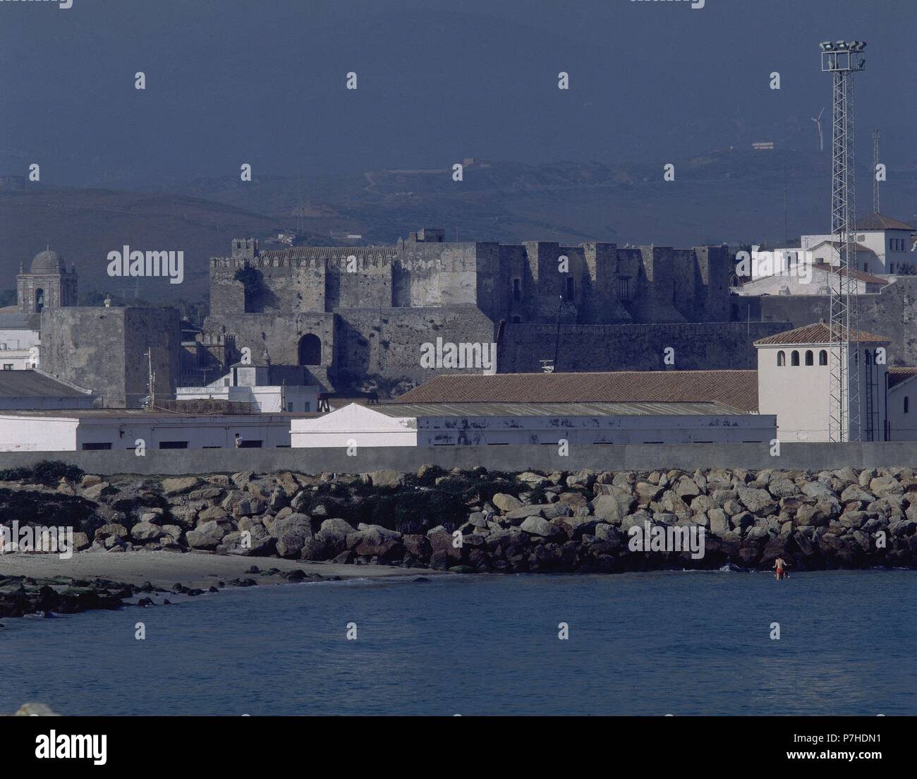 EXTERIOR - CASTILLO ARABE CONSTRUIDO EN EL SIGLO X Y RESTAURADO EN EL ...