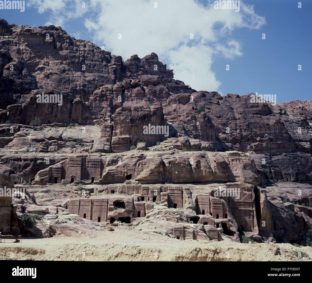TUMBAS EN EL MONTE SAGRADO "EN-NEJR". Location: EXTERIOR, PETRA Stock ...