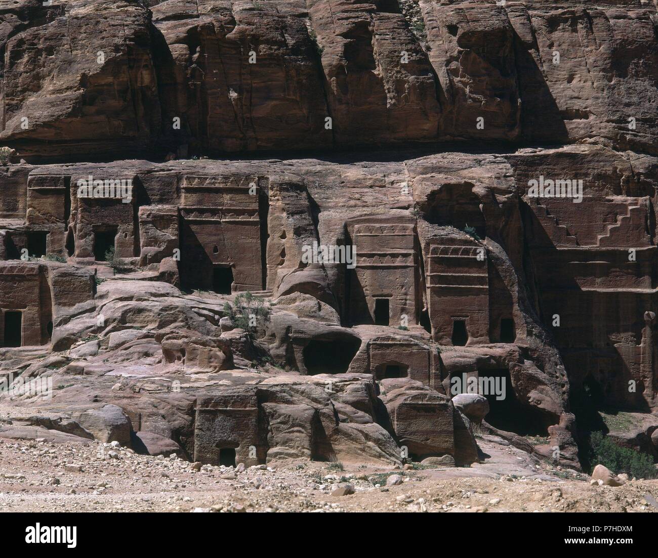 TUMBAS EN EL MONTE SAGRADO "EN-NEJR". Location: EXTERIOR, PETRA Stock ...