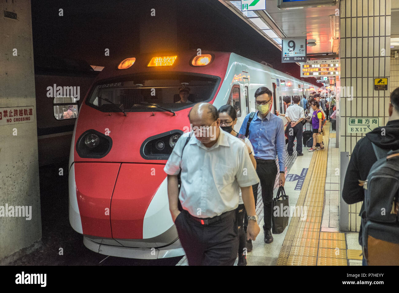train,rail,railway,transport,transportation,express,train,from,Taipei ...