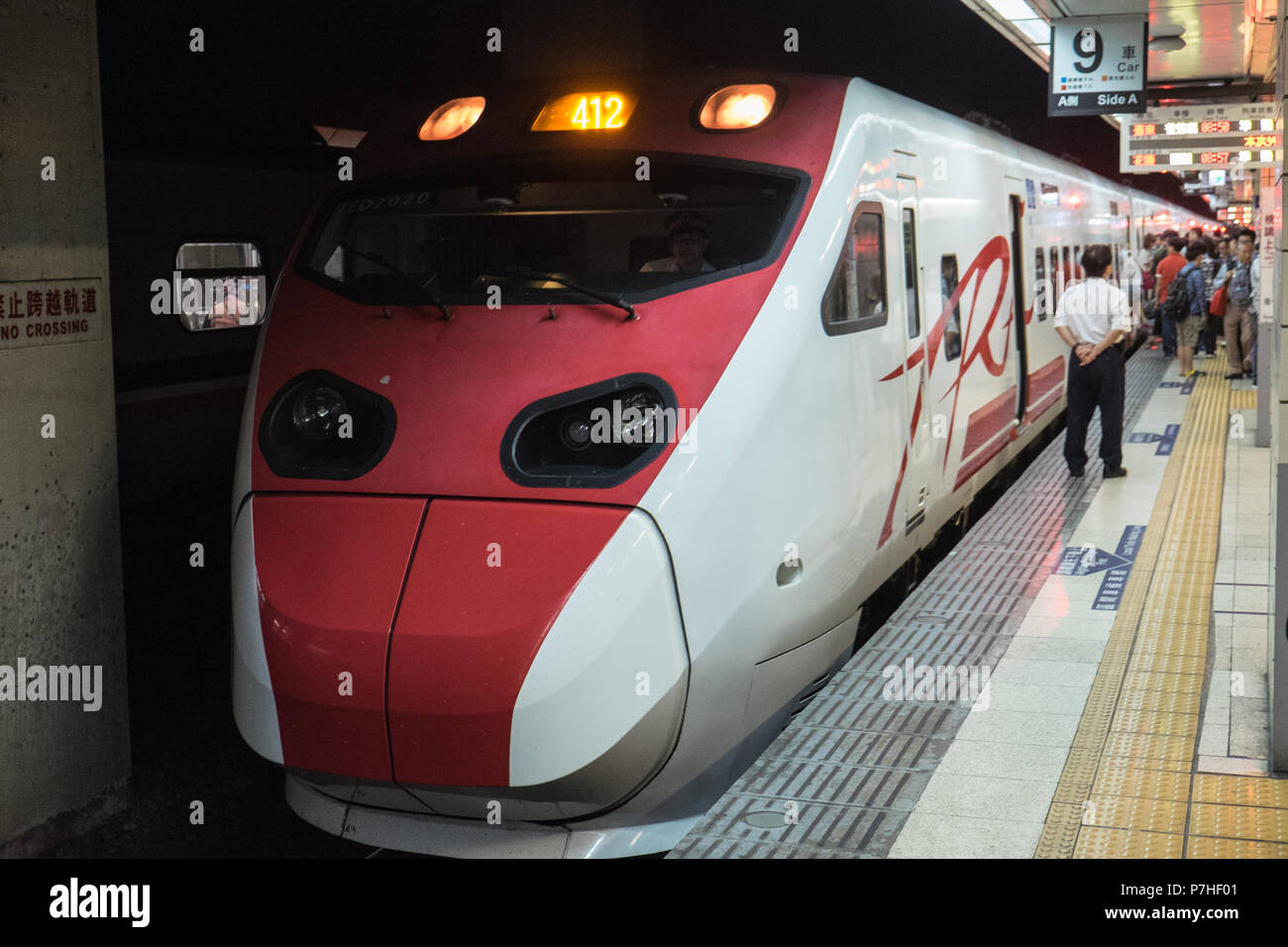 train,rail,railway,transport,transportation,express,train,from,Taipei ...