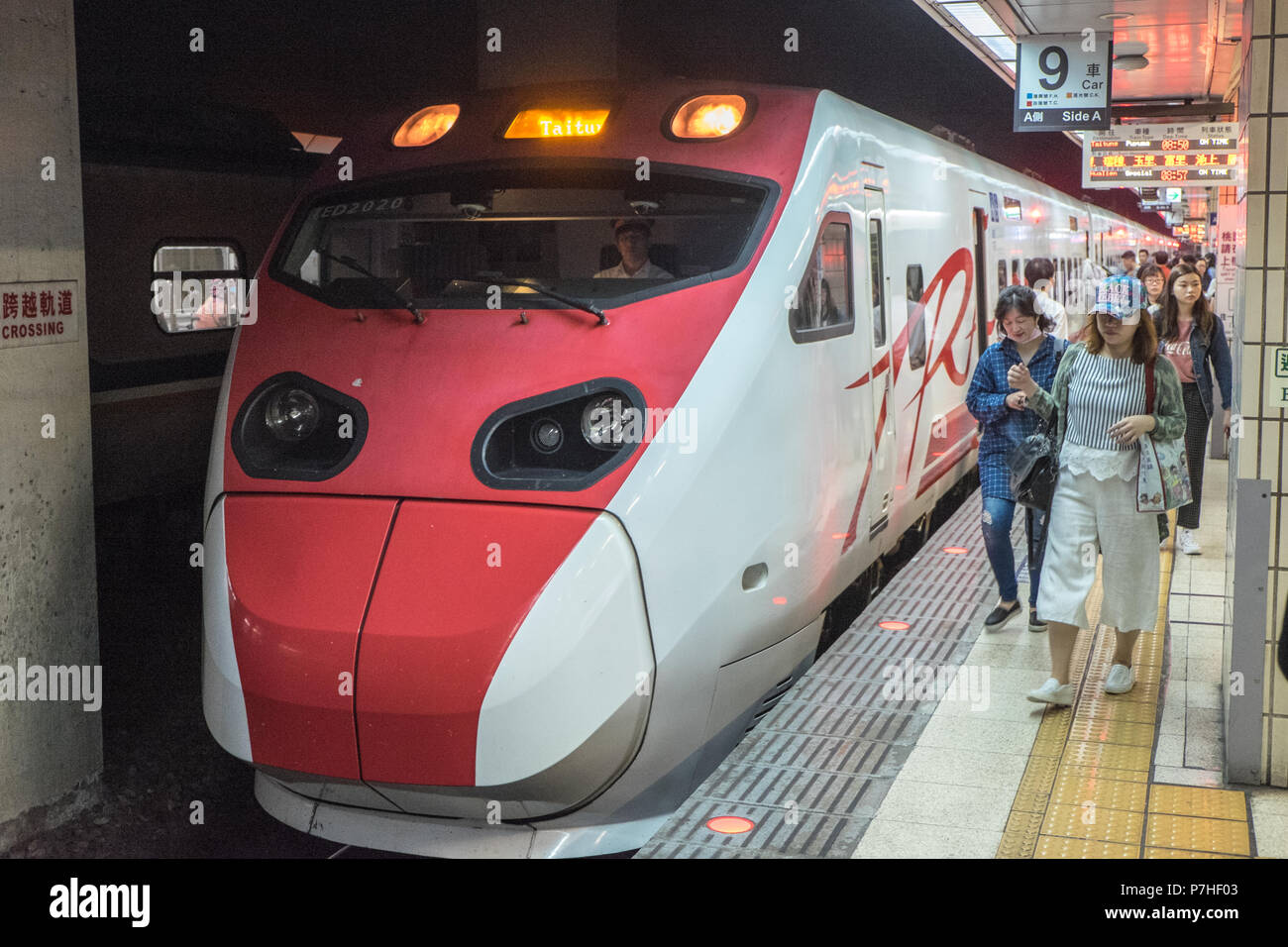 train,rail,railway,transport,transportation,express,train,from,Taipei ...