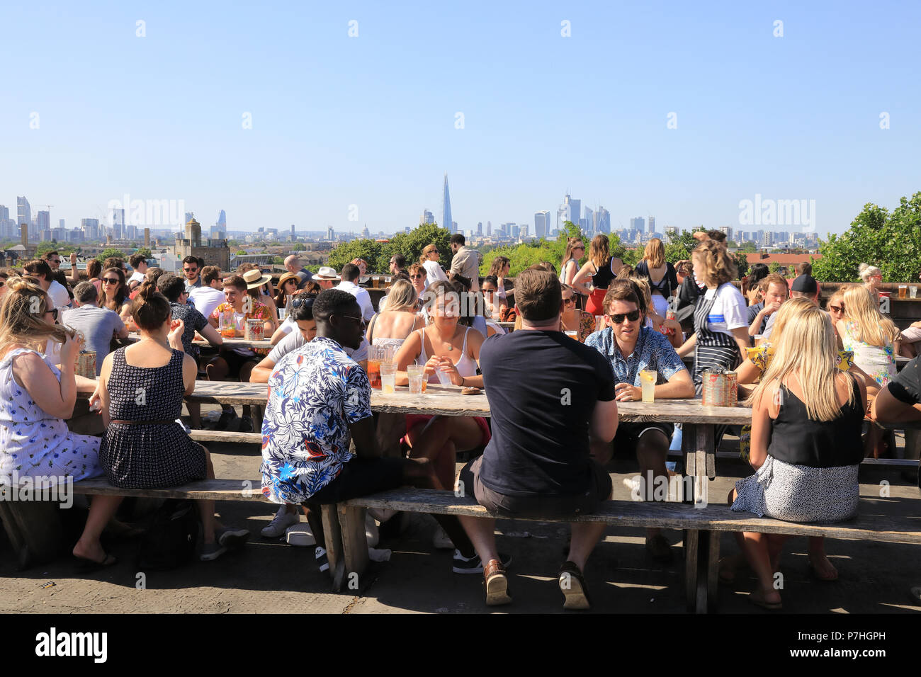 Franks cafe rooftop bar café in peckham hi-res stock photography and ...