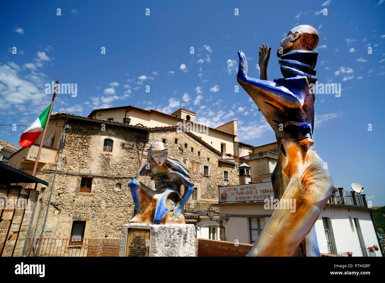 Castelli Italy showing the war memorial Stock Photo - Alamy