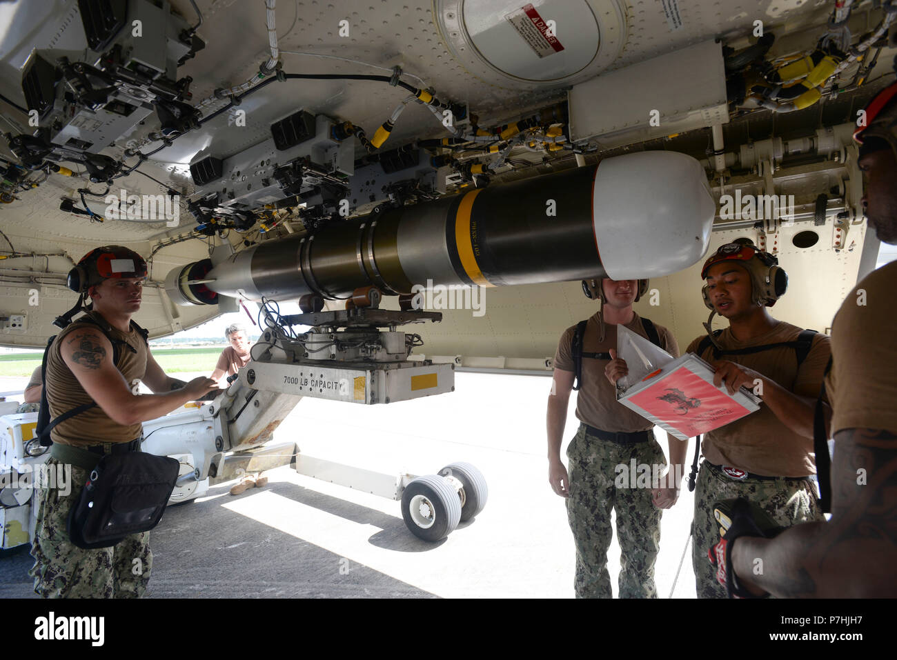 P 8a poseidon torpedo hi-res stock photography and images - Alamy