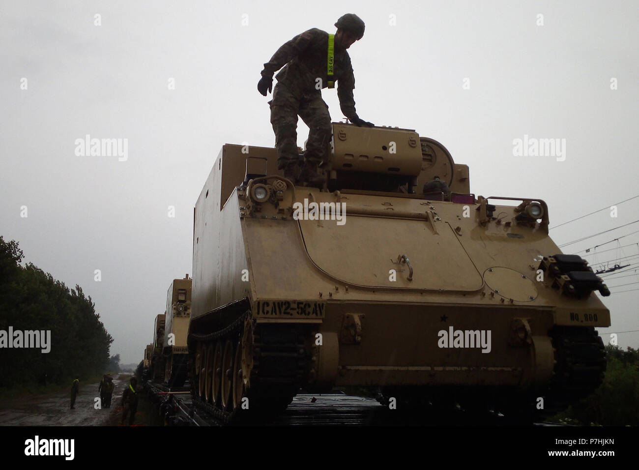 Armored recovery vehicles hi-res stock photography and images - Alamy