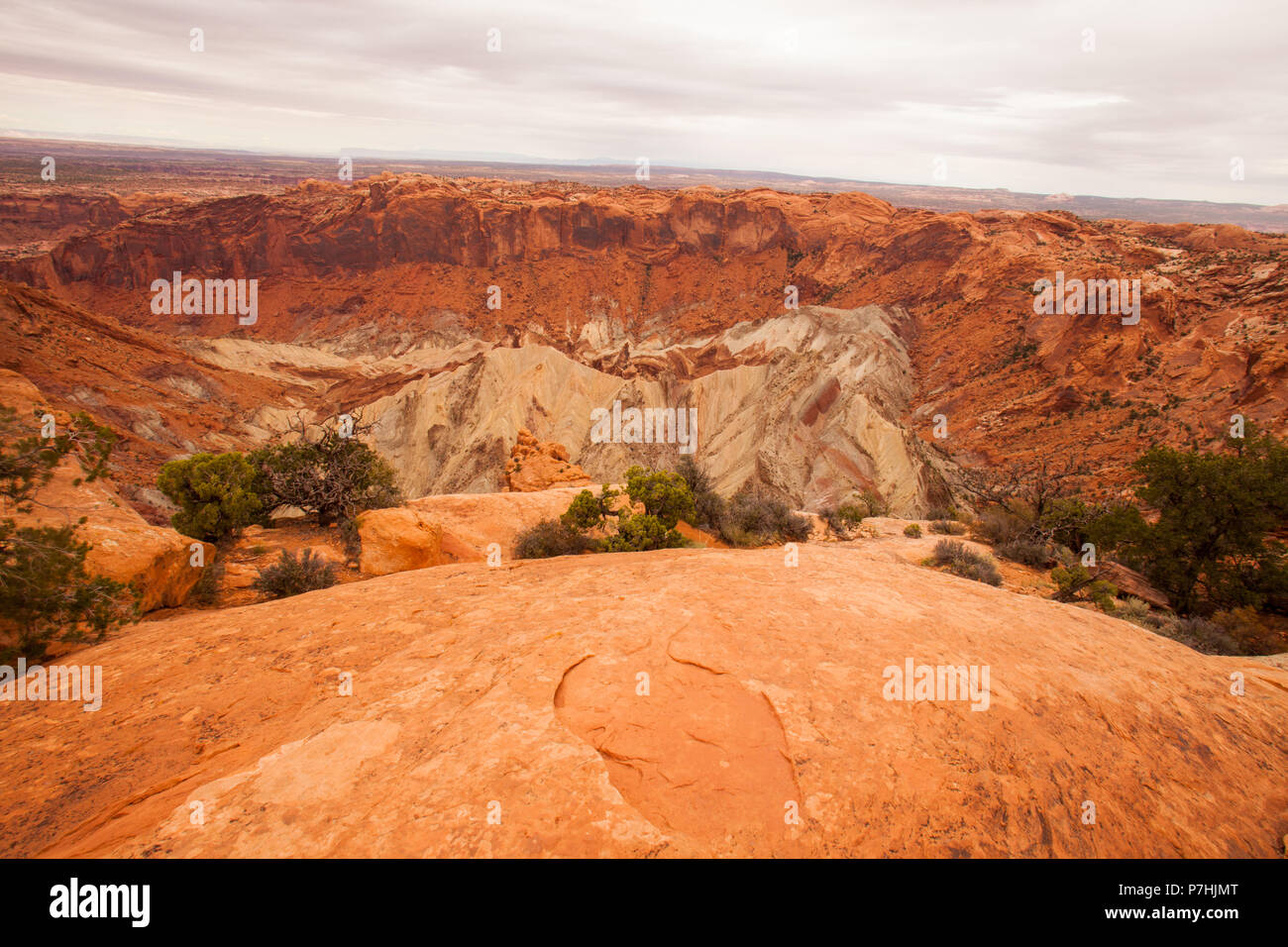 Upheaval dome hi-res stock photography and images - Alamy