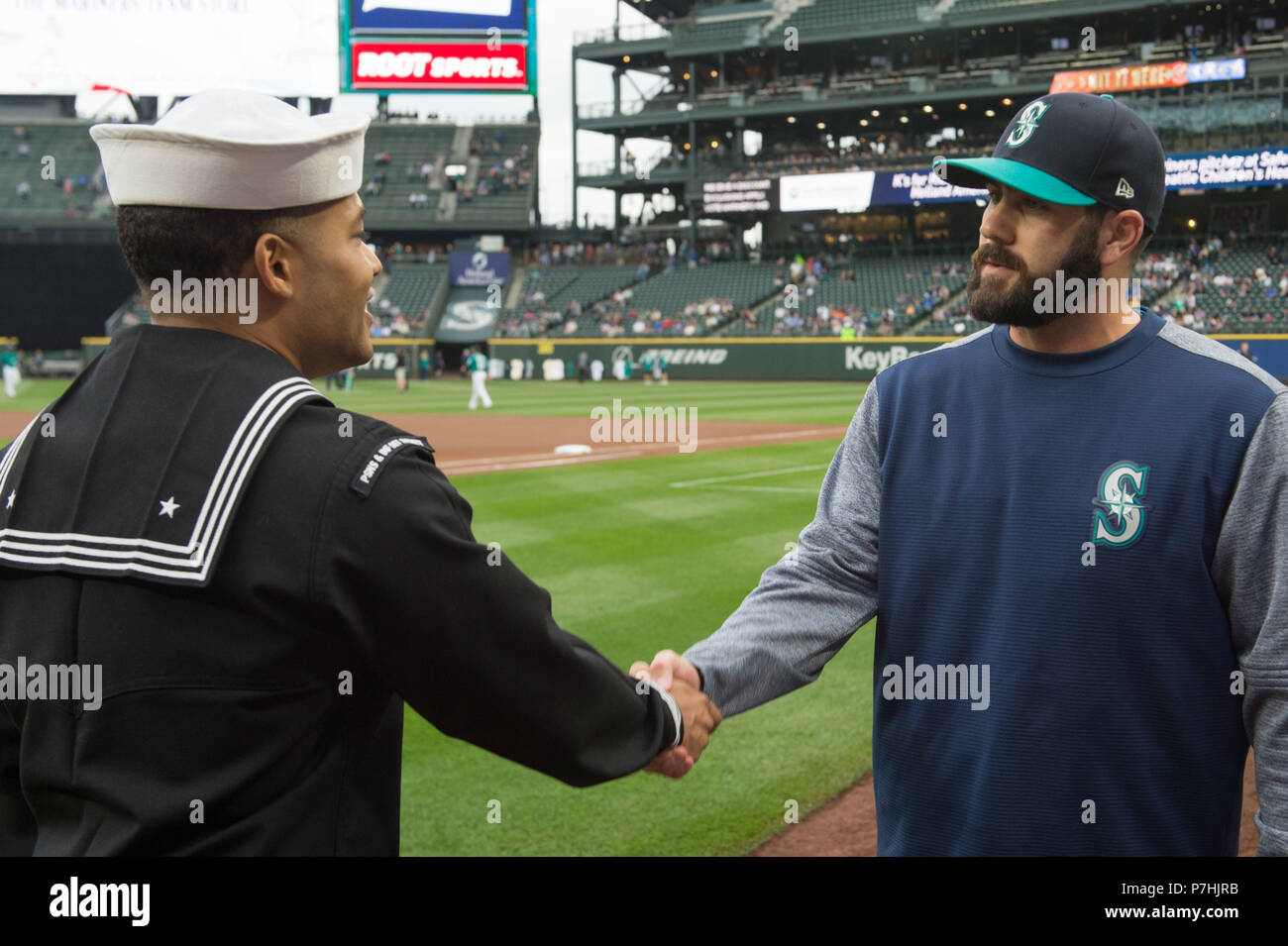 180629-N-DA737-0034 Everett, Wash. (June 29, 2018) Boatswain’s Mate 1st ...
