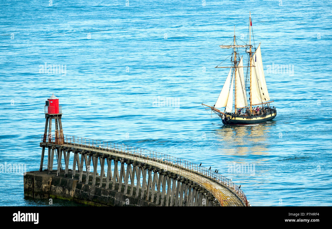 Tall ship hms pickles hi-res stock photography and images - Alamy