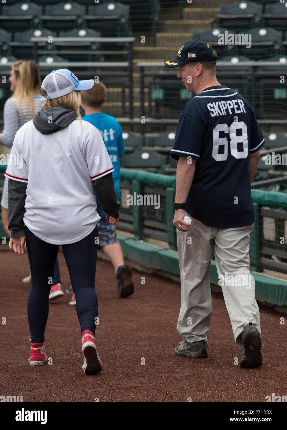 TACOMA, Wash. (June 27, 2018) Capt. Kevin P. Lenox, commanding officer ...