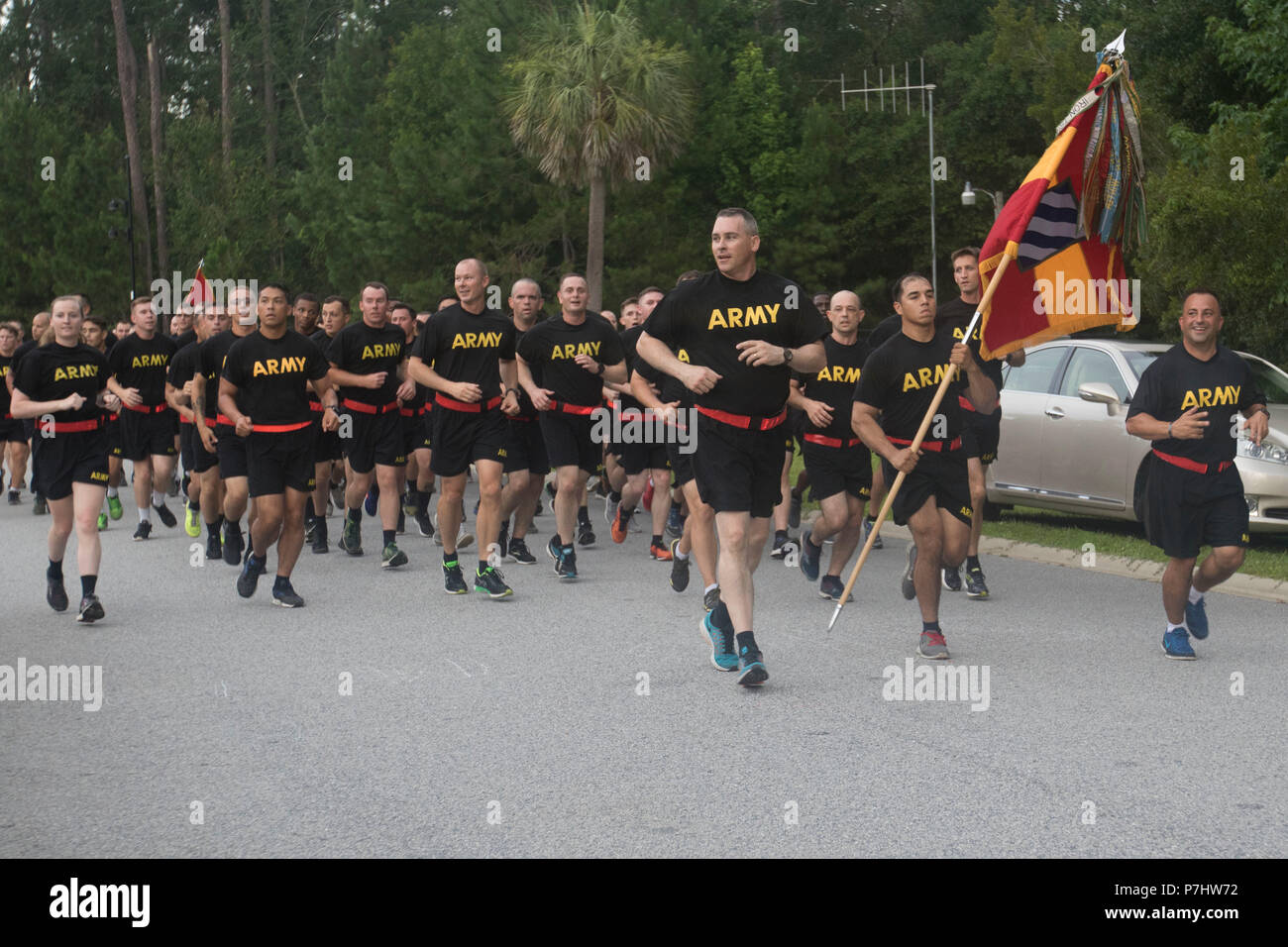 Soldiers from 3rd Infantry Division Artillery kick off the Marne ...