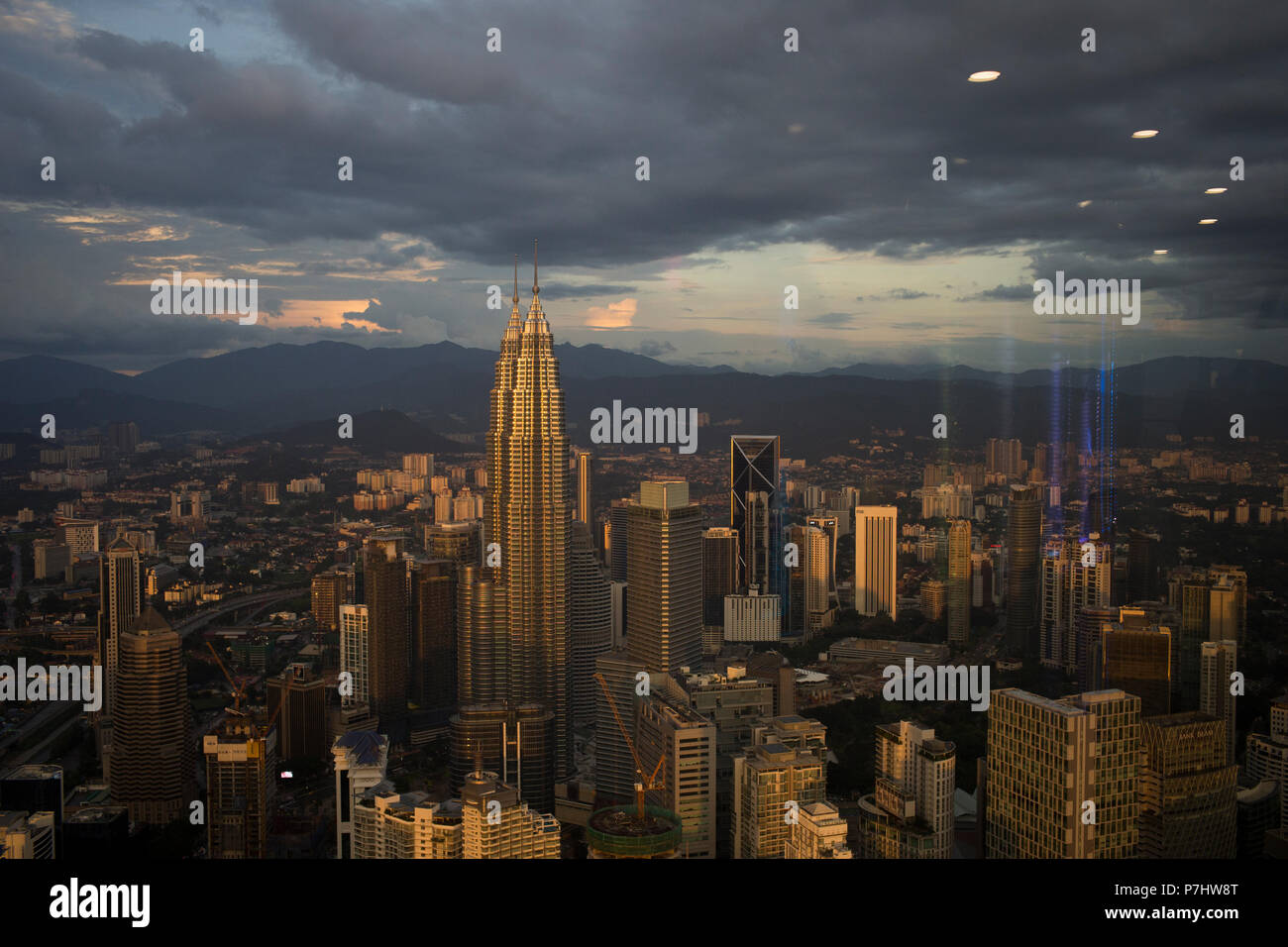 The Kuala Lumpur skyline with the Petronas Twin Towers in view Stock ...