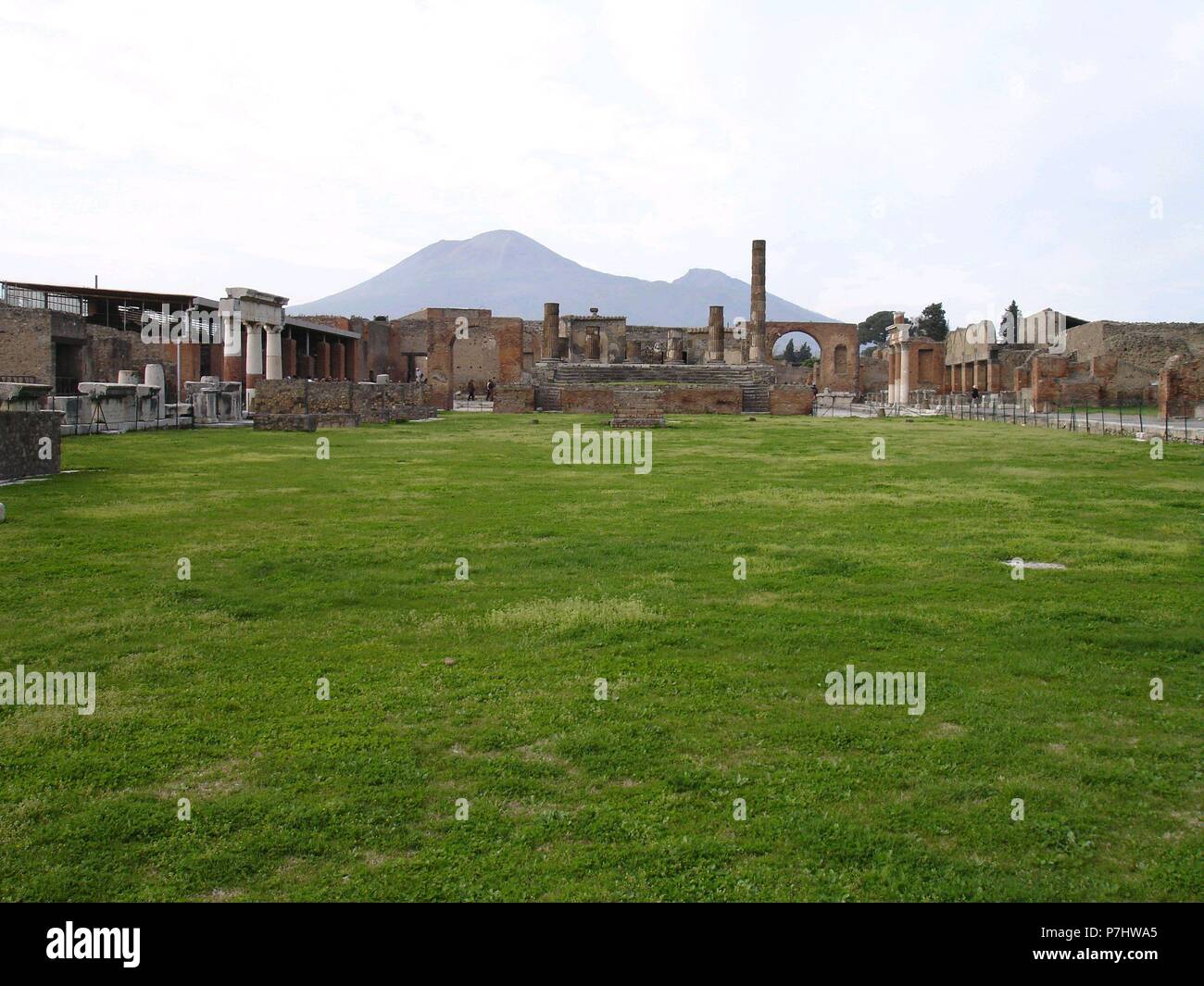 Foro romano pompeii hi-res stock photography and images - Alamy