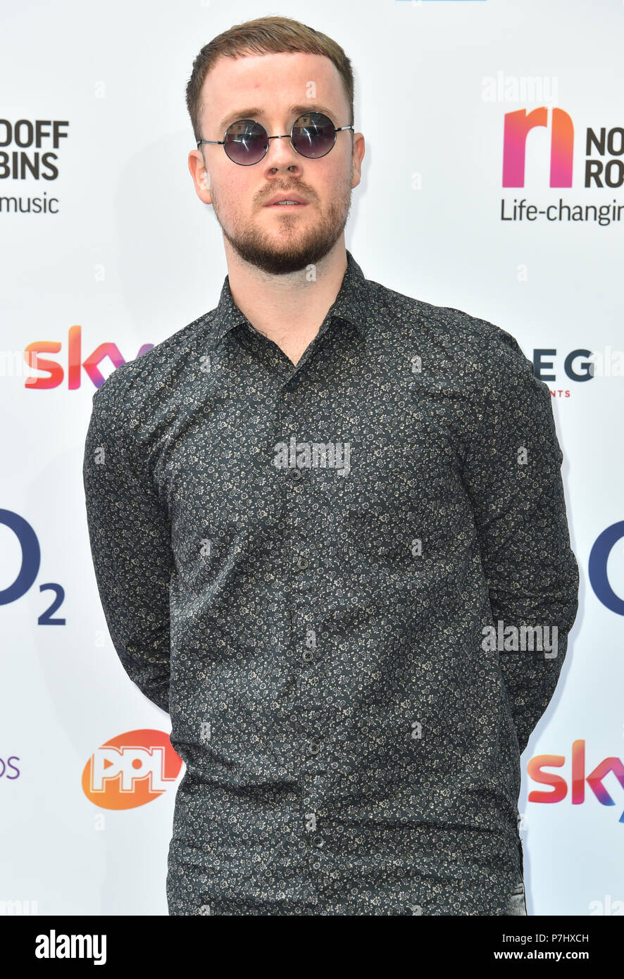 Maverick Sabre attending the Nordoff Robbins O2 Silver Clef Awards 2018 ...