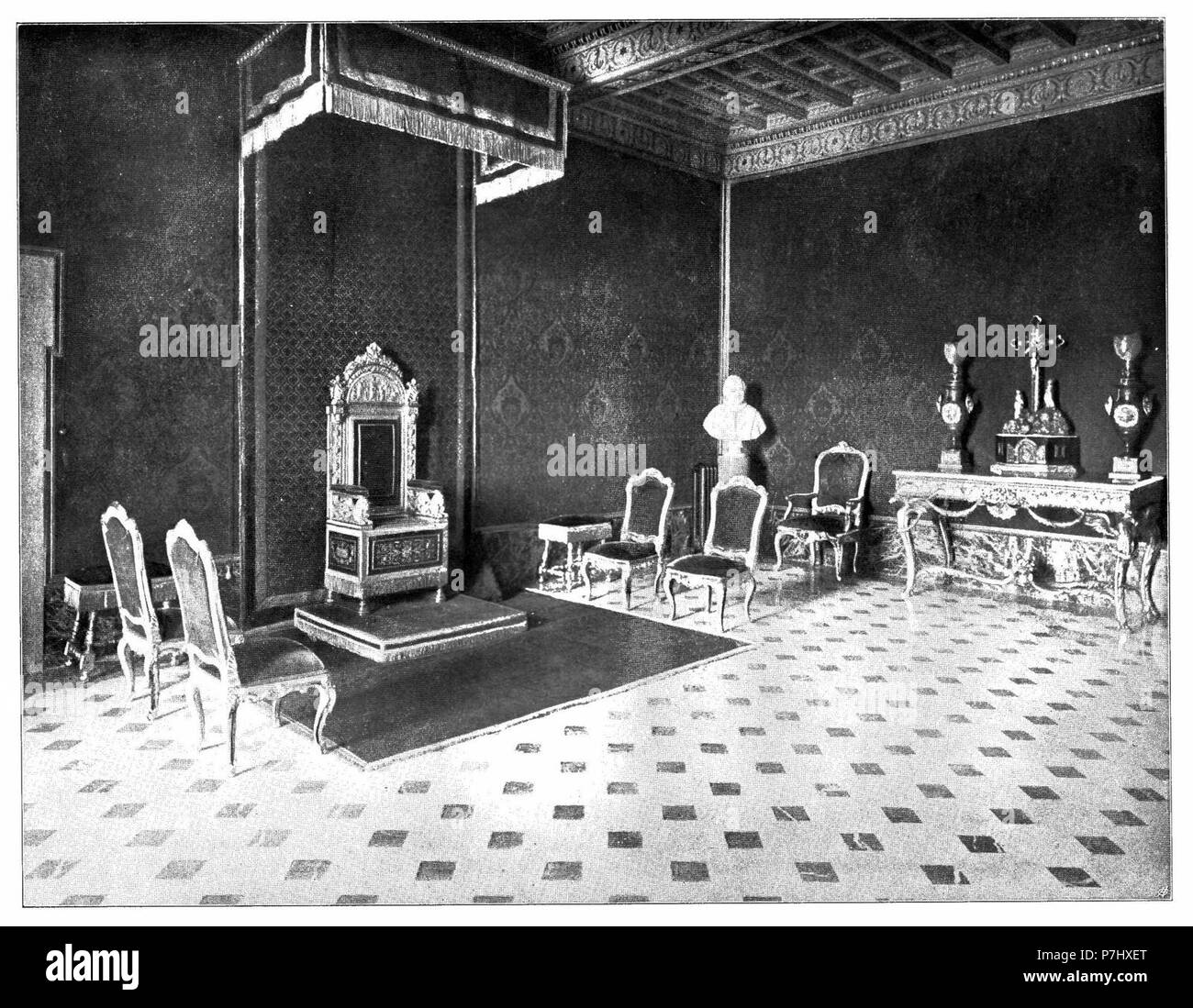 Smaller artwork Black and White Stock Photos & Images - Alamy