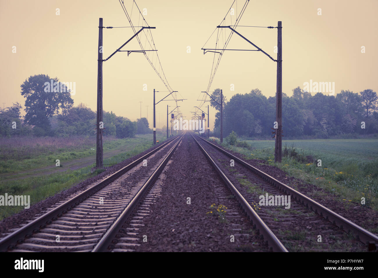 Horizontal railway tracks hi-res stock photography and images - Alamy